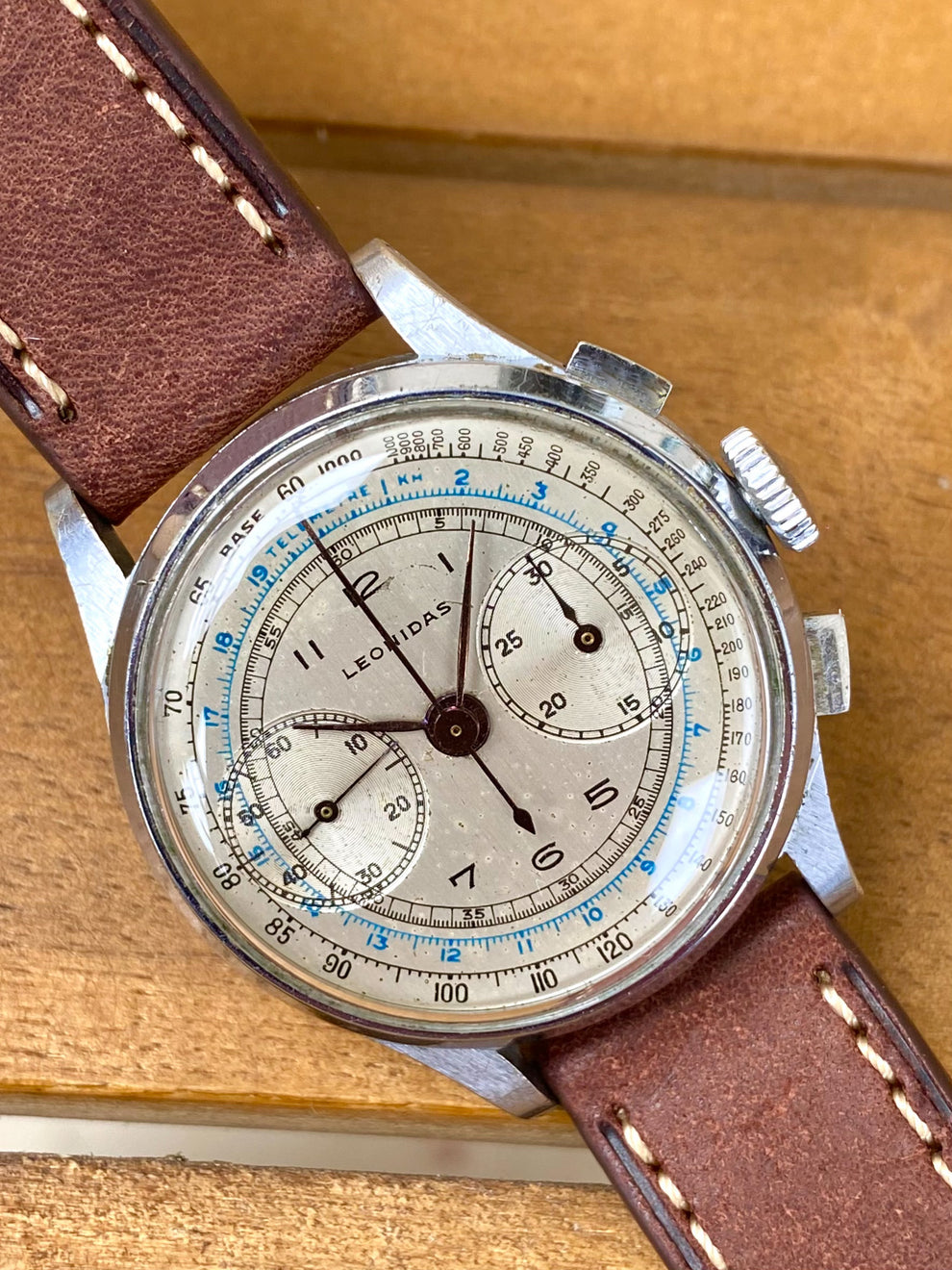 LEONIDAS Chronographe Pré Heuer Montre Vintage Mécanique Landeron 48 - – L'Heure Des Montres
